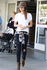 Farmerice i Bele bluze