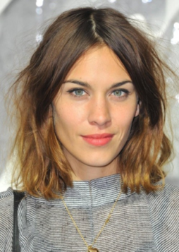 Frizure do ramena! Najbolje rešenje za retku i slabu kosu